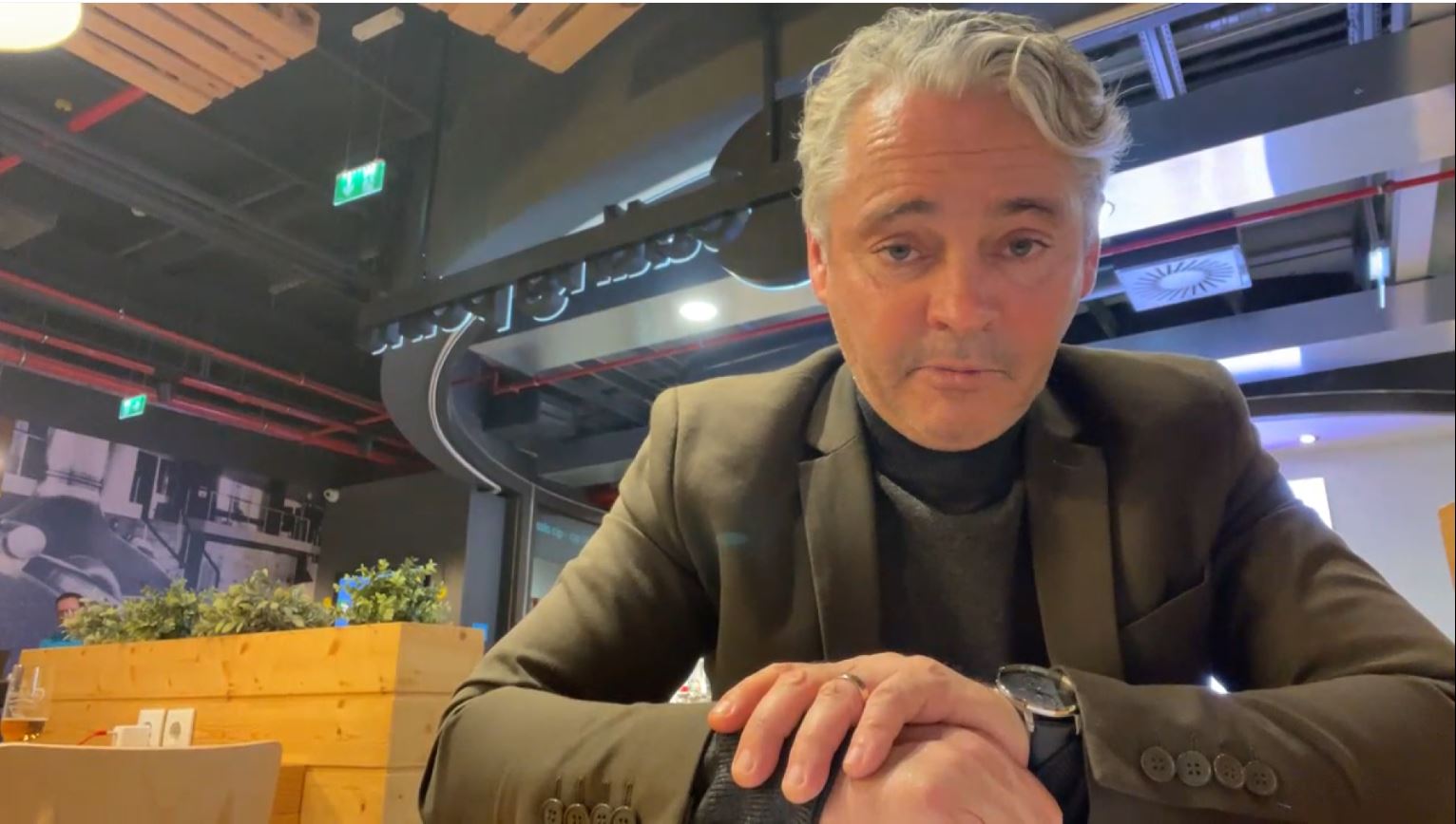 Élvio Sousa critica o cenário de nomeação de um novo presidente (vídeo ...