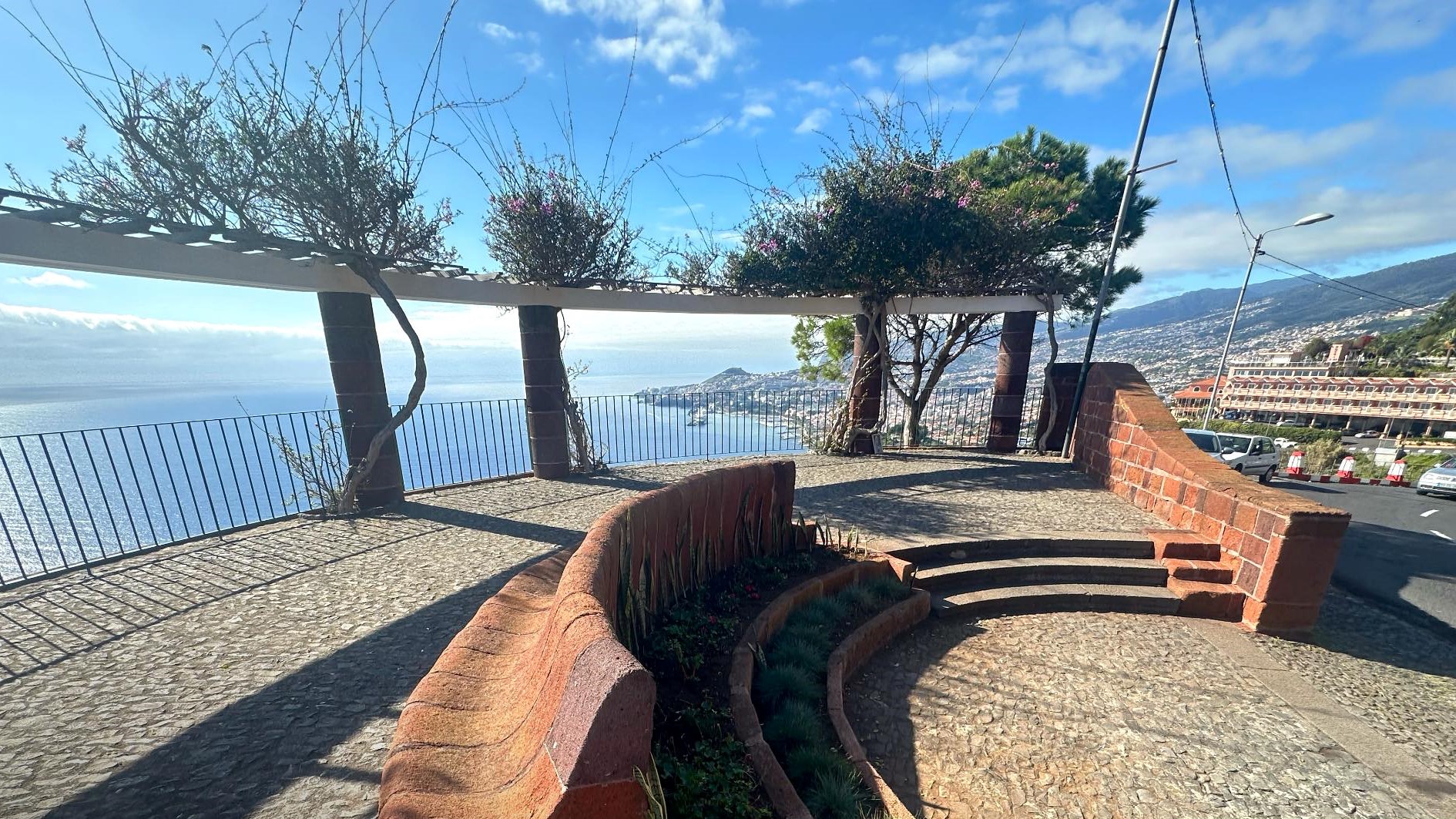 Cadáver encontrado na encosta do Pináculo | RTP Madeira