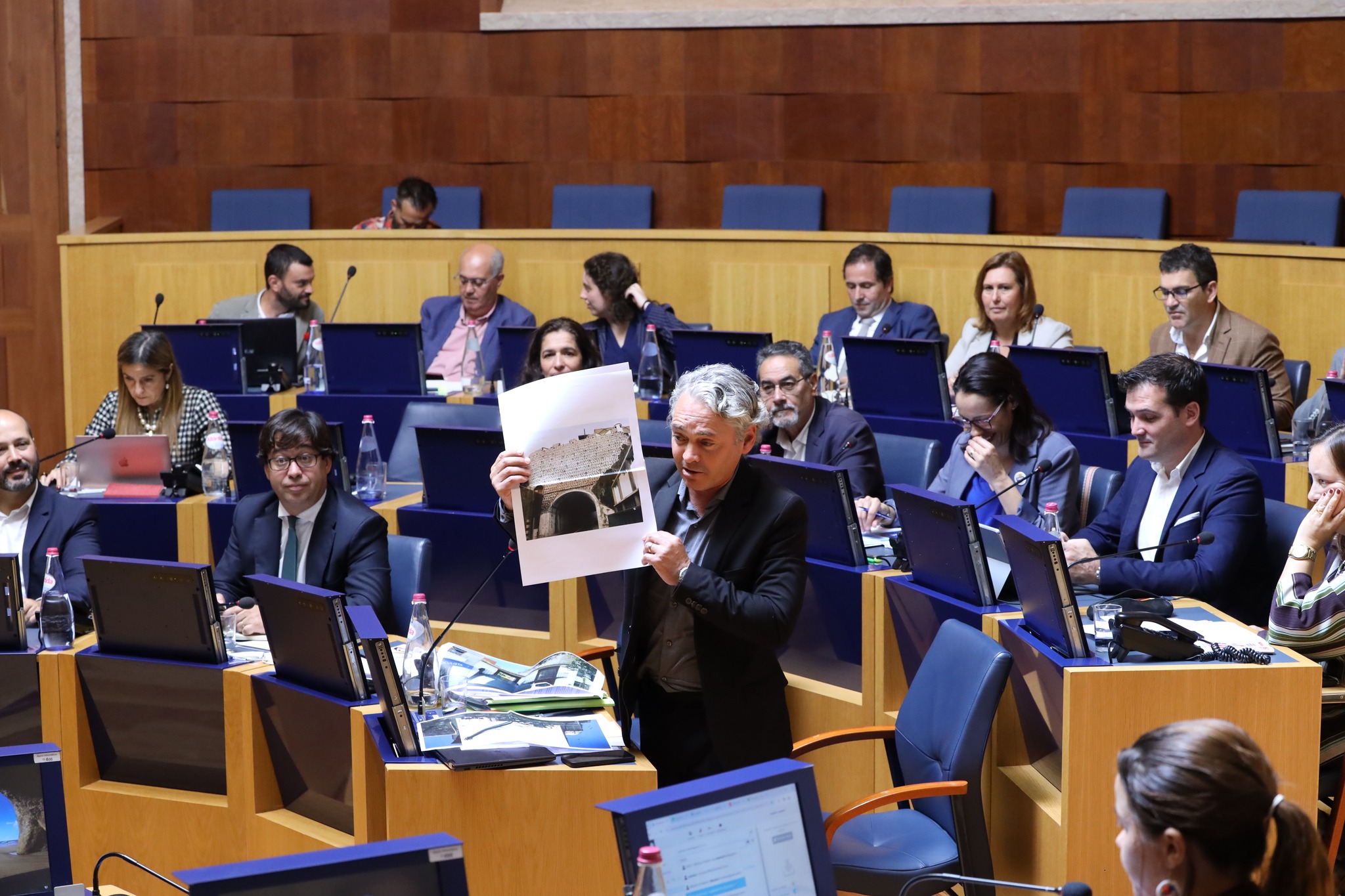 Programa Renda Reduzida aprovado (áudio) | RTP Madeira