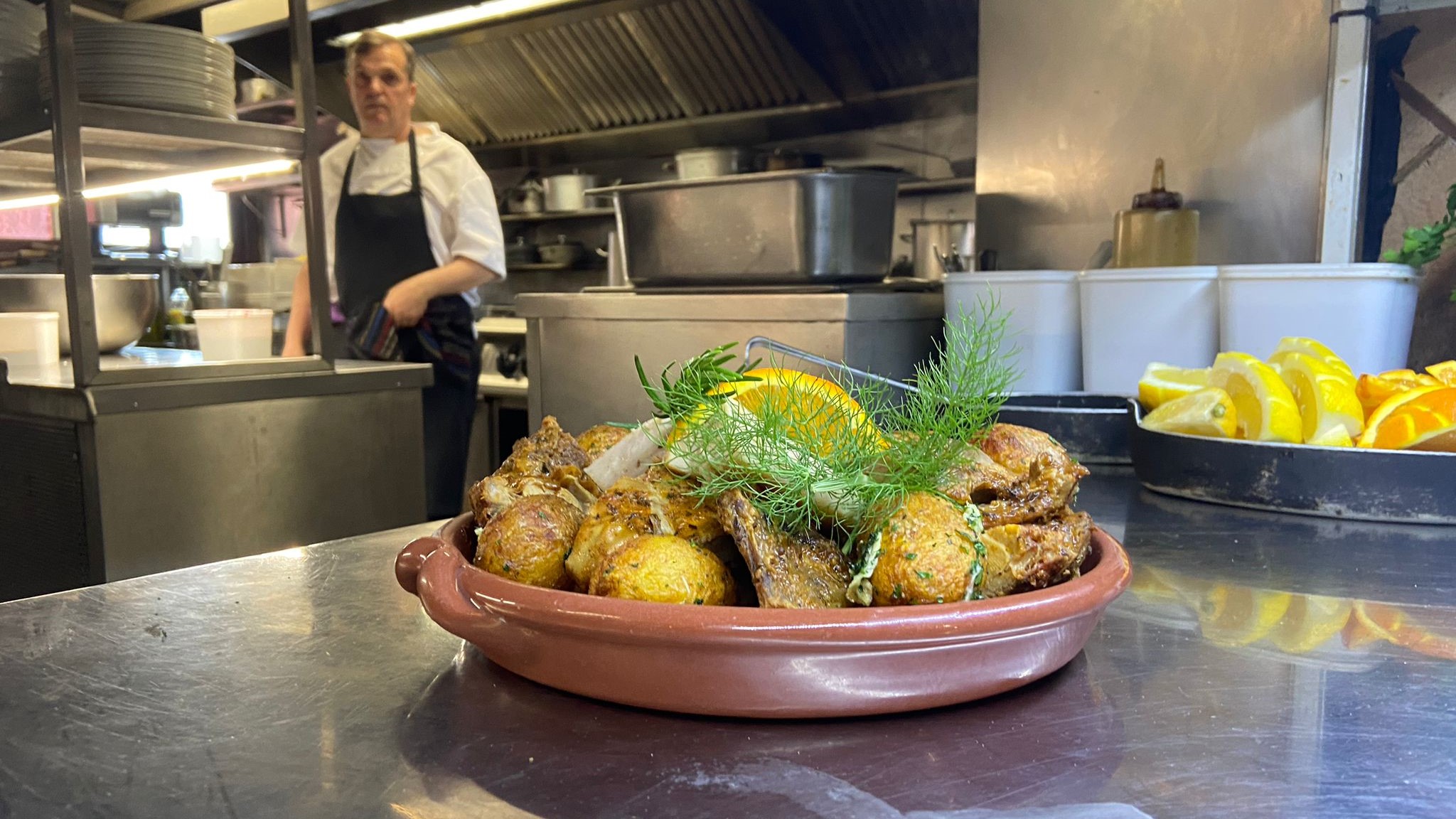 Restaurantes com ‘casa cheia’ no domingo de Páscoa (vídeo) | RTP Madeira