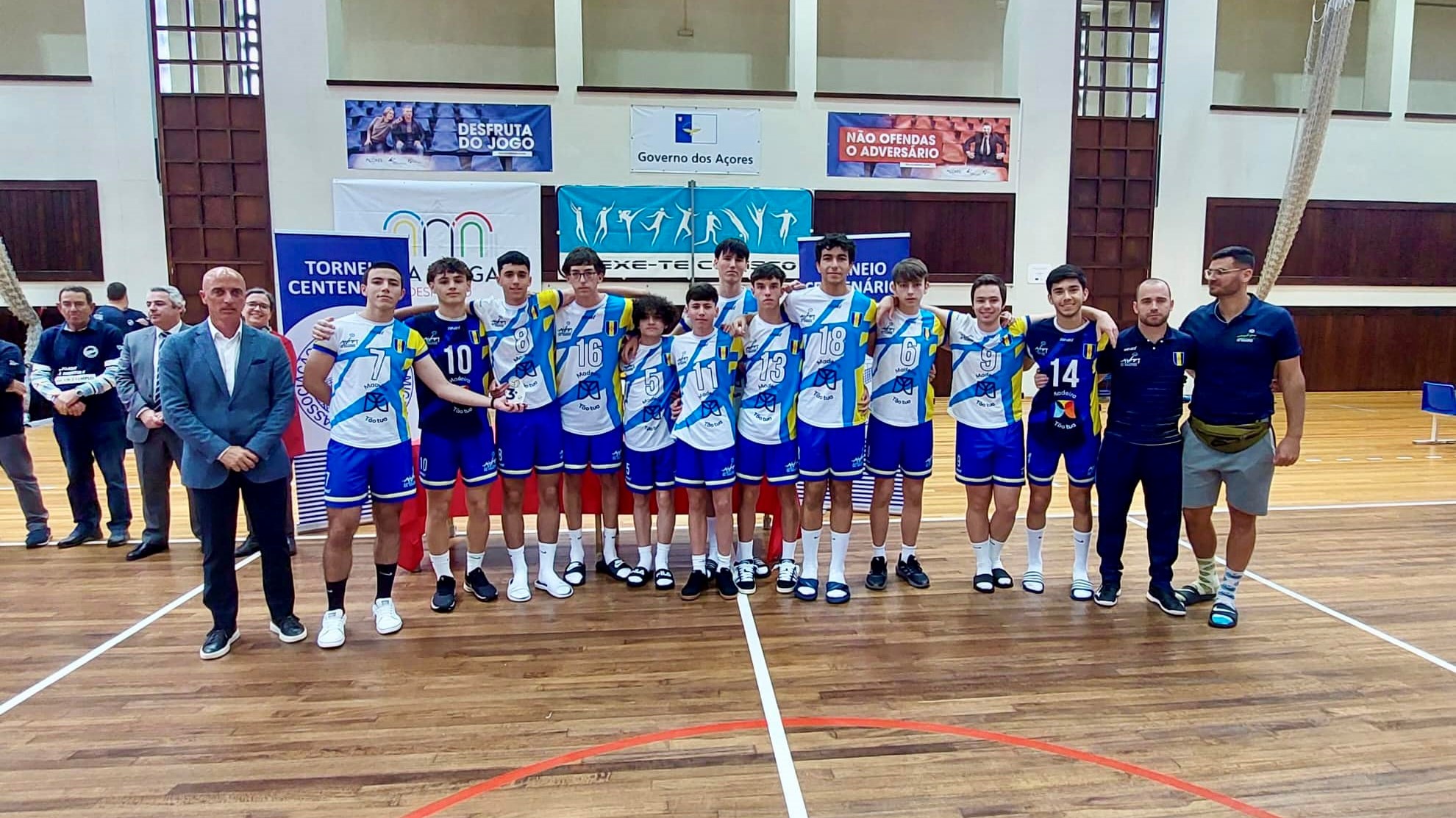 Madeira consegue um 3.º lugar no Torneio Centenário de Voleibol (vídeo ...