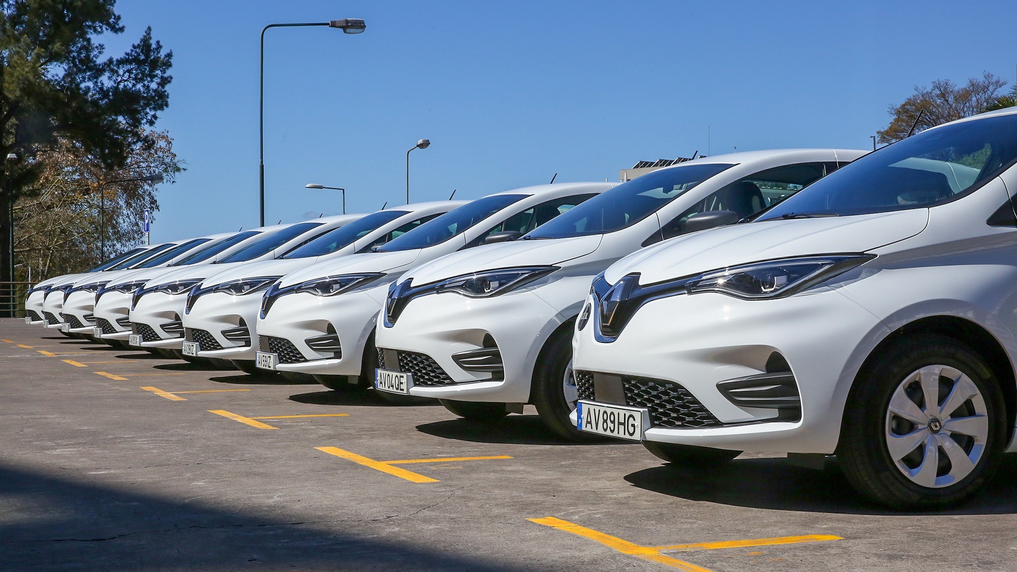 Mercado automóvel em Portugal aumentou 5,6% em 2024 para 249.269 ...