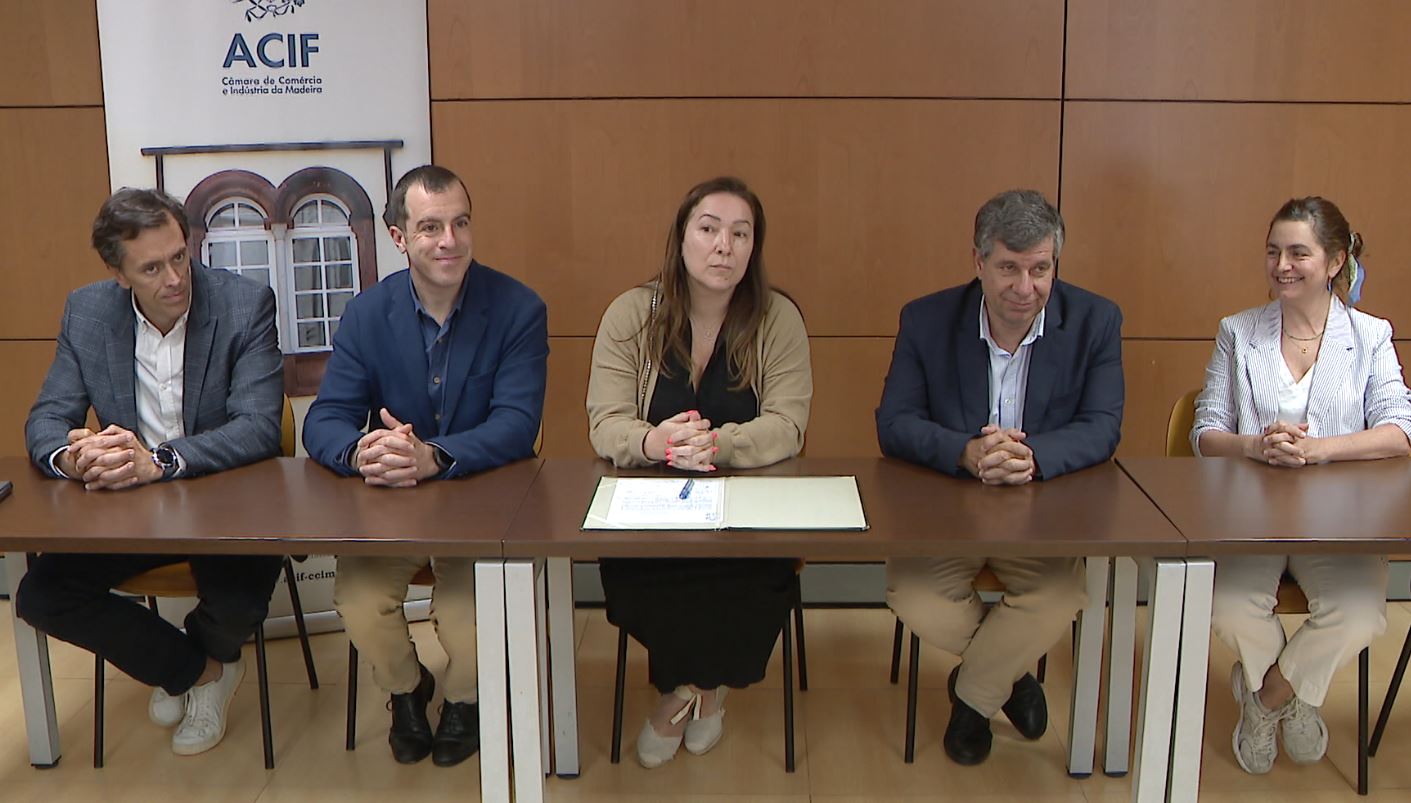 Empresas do CINM querem conhecer novo regime de apoios (vídeo) | RTP ...