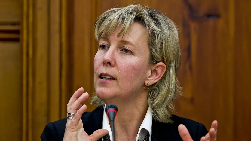 Governo escolhe Maria Luís Albuquerque para comissária europeia | RTP ...