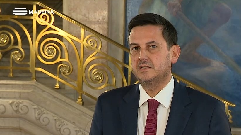 Rui Rocha entende que único responsável pela crise é o PSD (vídeo ...