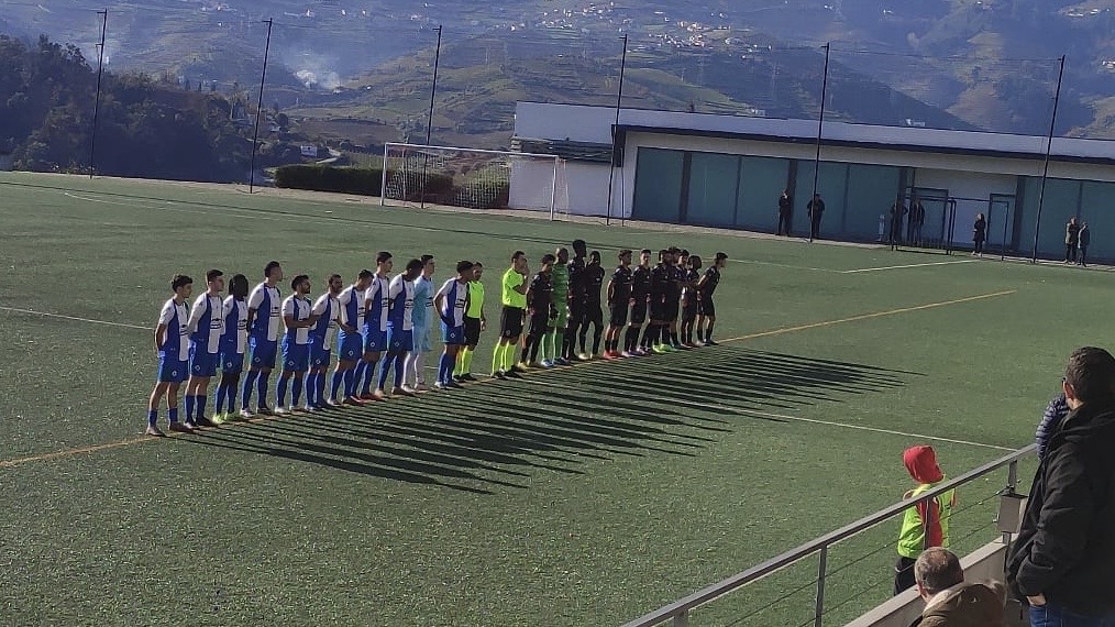Machico em superioridade numérica empata com o último | RTP Madeira