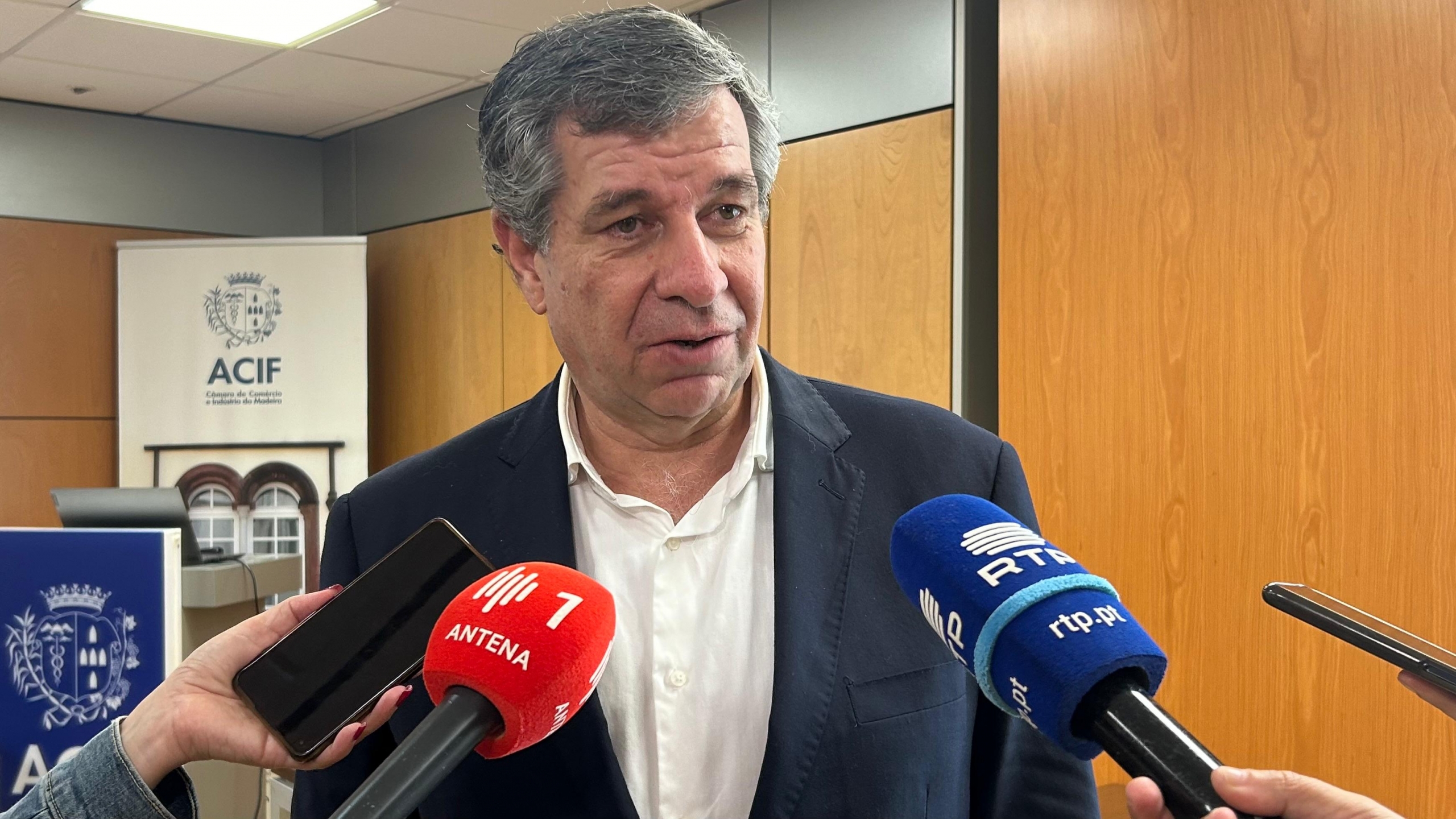 ACIF saúda o regresso da estabilidade politica à Região (áudio) | RTP ...