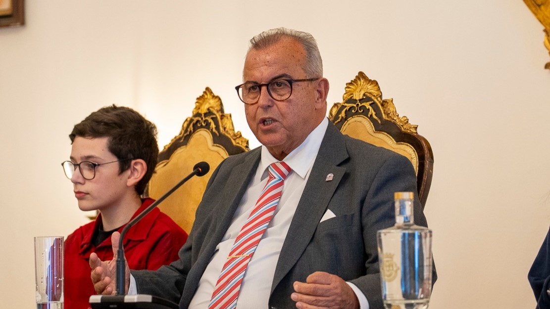 Albuquerque confirma José Luís Nunes como candidato à câmara (áudio ...