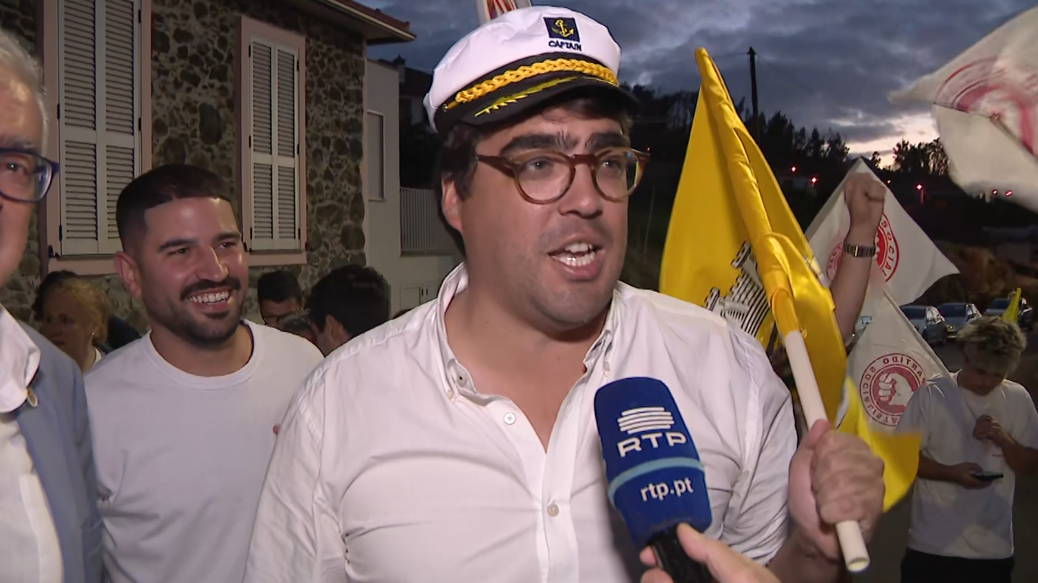 Olavo sucede a Emanuel Câmara no Porto Moniz (vídeo) | RTP Madeira