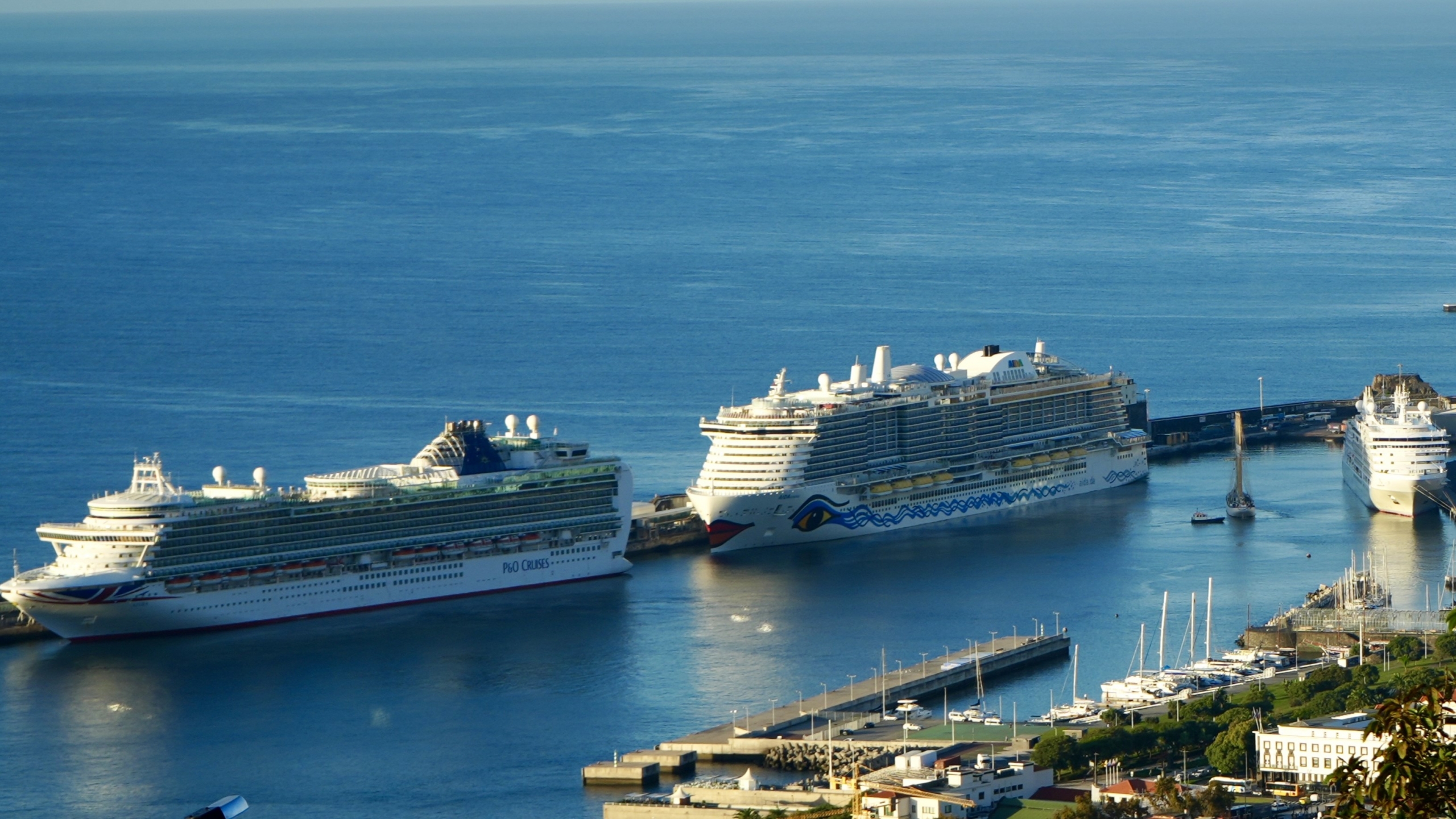 Porto do Funchal com ‘casa cheia’ | RTP Madeira
